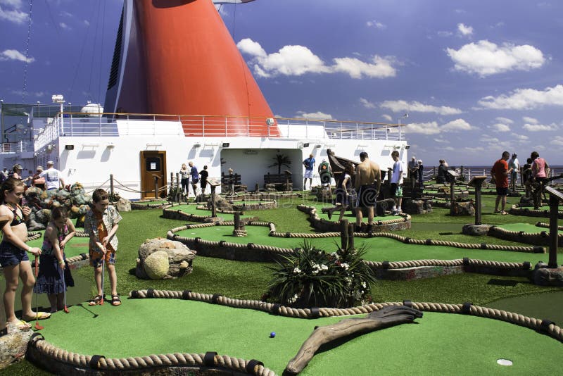 Miniature golf at sea editorial photo. Image of royal - 15888216