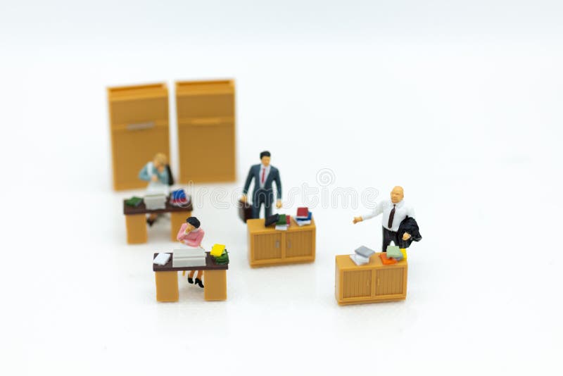 Miniature People : Working in the Office, Salary Man, Talent ...