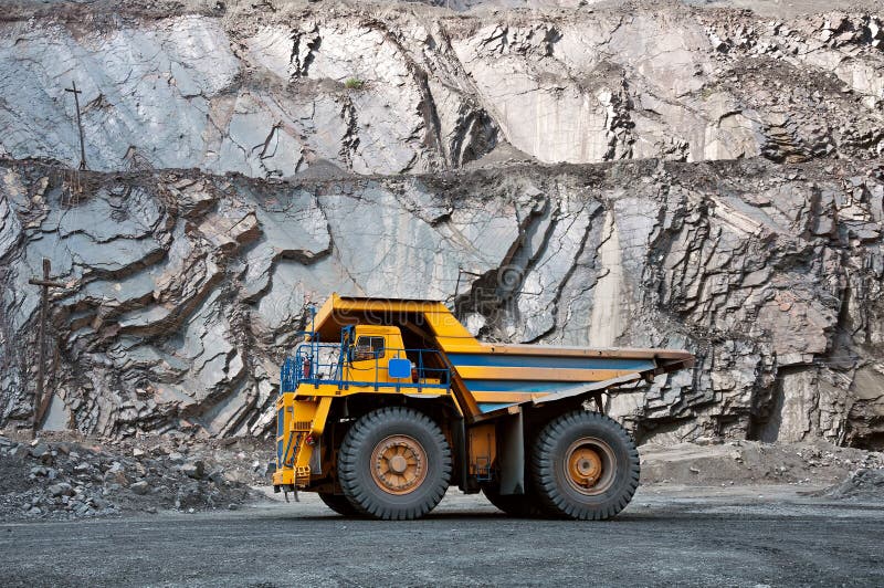 Lavori Minerari Alla Miniera Di Rame Vicino a Calama Fotografia Stock ...
