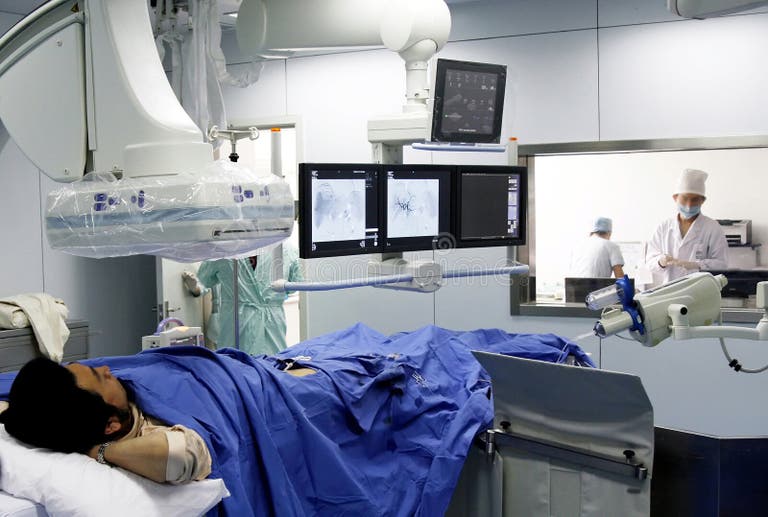 Minimally invasive surgery editorial photo. Image of surgery - 17728801