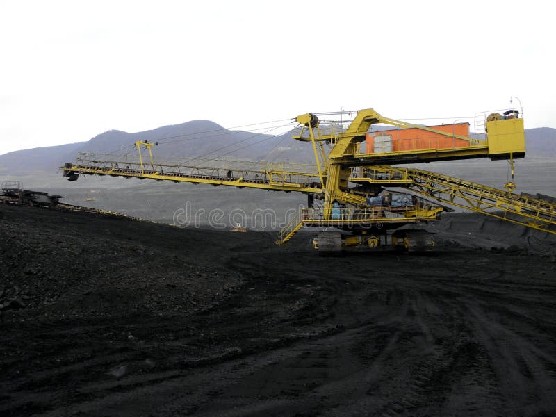 Mining equipment stock image. Image of wheel, industry - 27855599