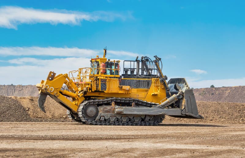 Mining dozer stock photo. Image of environment, work, dirty - 2334752