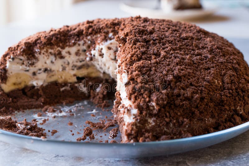 Mink Mole Hole Cake Caseiro Com Biscoito, Banana E Queijo Creme Do ...