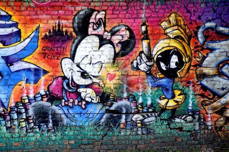 Minnie Mouse and Marvin the Martian Editorial Photo - Image of company ...