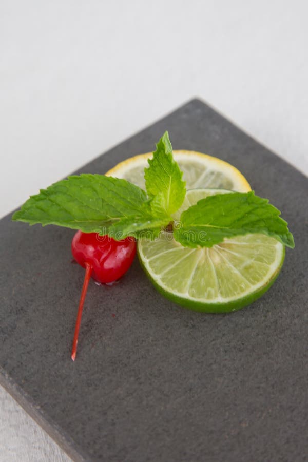 Mint and Lemon Slices Garnish Stock Photo - Image of eatable, herbal ...