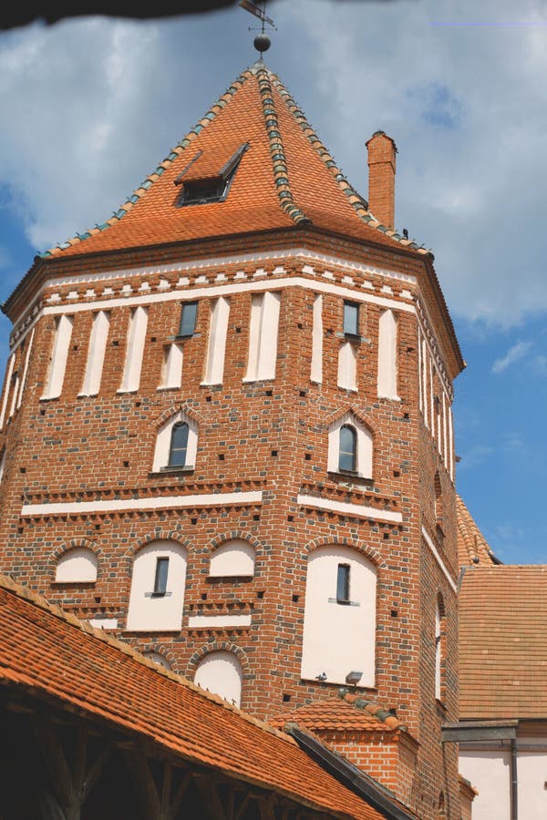 The Mir Castle Complex, Belarus Stock Image - Image of holy, classics ...