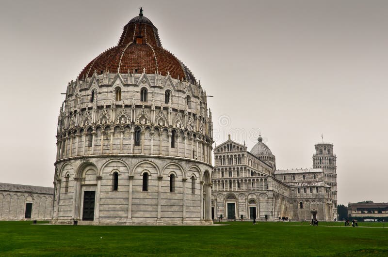 Miracle Square in Pisa editorial photography. Image of miracle - 45107807