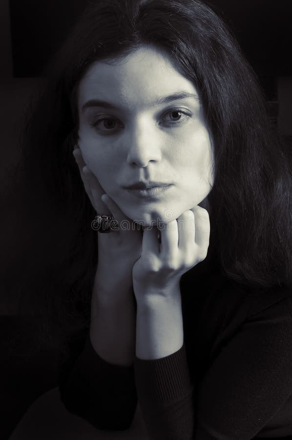 Mirada triste foto de archivo. Imagen de belleza, esperanza - 18492022