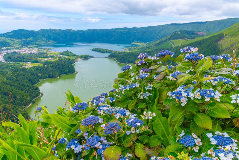 Miradouro Da Vista Do Rei View of Lagoa Verde and Lagoa Azul at Stock ... Miradouro Da Vista Do Rei View of Lagoa Verde and Lagoa Azul at Stock ...