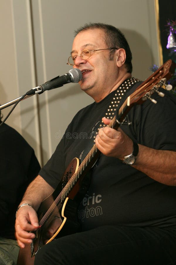 Mircea Baniciu editorial photo. Image of party, romania - 27101056