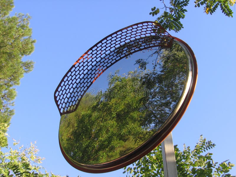 Mirror Image Picture. Image: 294366