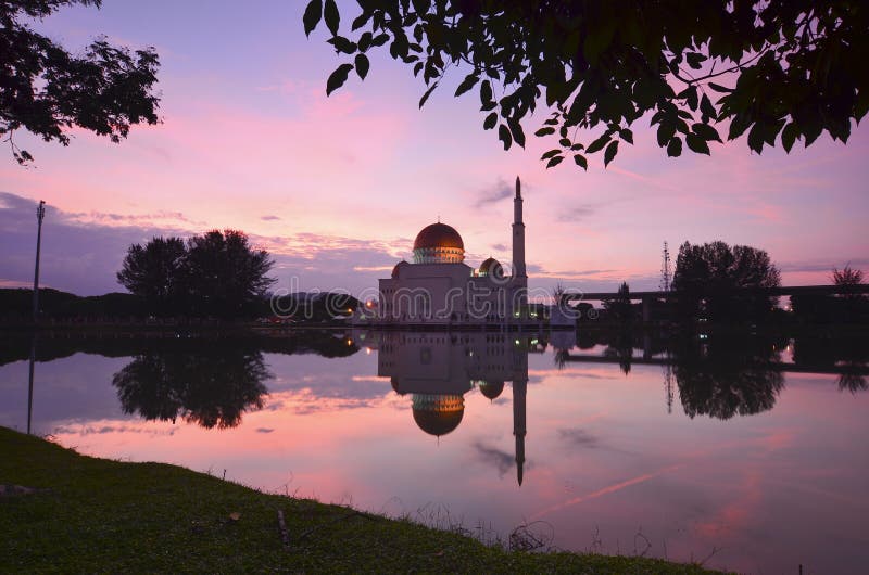 Mirror Reflection of Majestic Mosque during Sunset Stock Image - Image ...