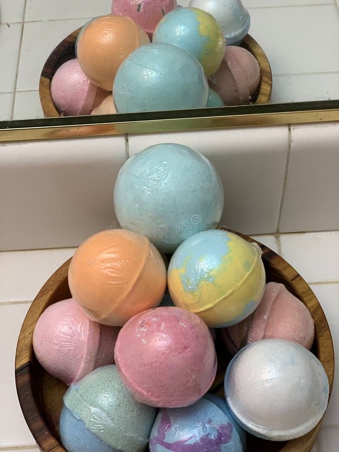 Mirrored Rainbow Bath Bomb Pyramid Stock Photo - Image of gold, tile ...