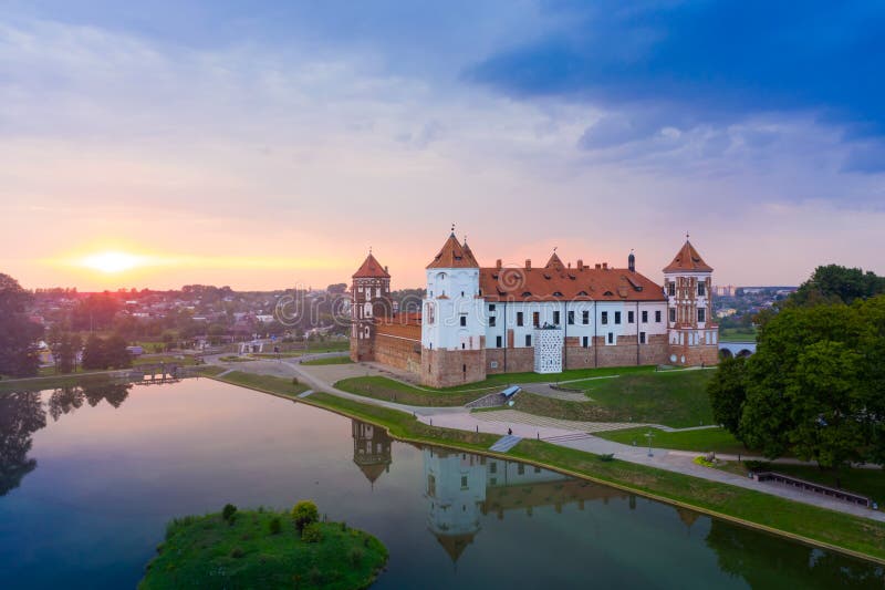 Mirsky Castle and Its Reflection in the Lake in Summer. Sunset in ...