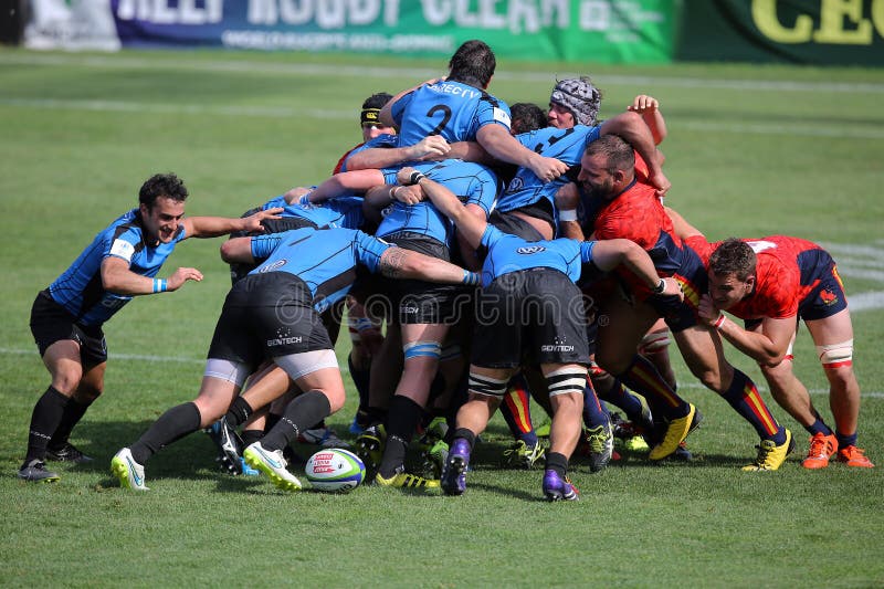 Mischia di rugby fotografia stock editoriale. Immagine di veloce - 53195288