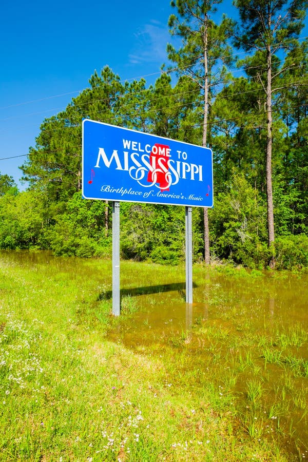 Mississippi state sign stock image. Image of trees, sign - 40673343