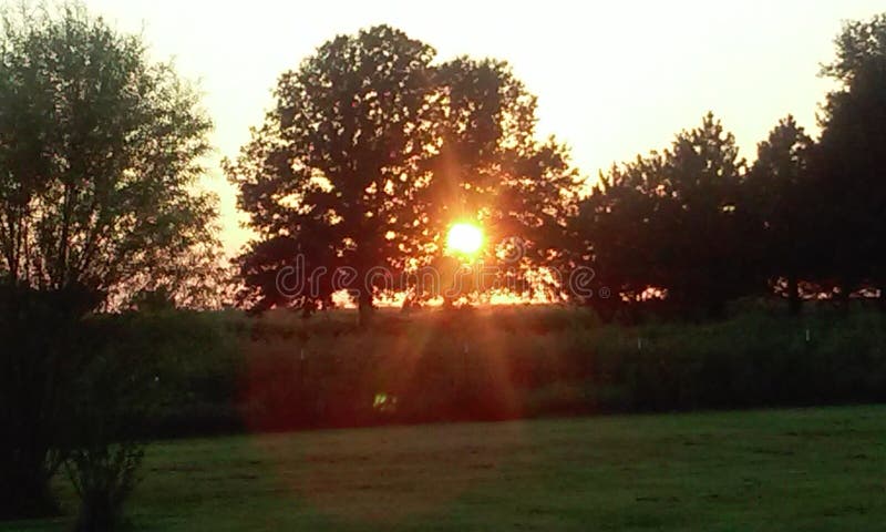 Missouri Sunset Over a Lake Stock Photo - Image of light, creation: 5377366