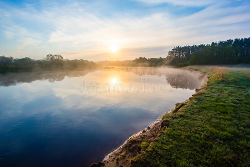 Mist Concept. Sunny Morning Over River in Countryside. Tranquil ...