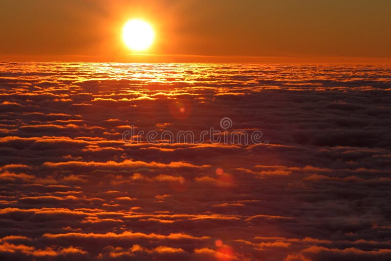 Mist Sea Clouds and the Sun Stock Image - Image of glowing, smoke: 38678619