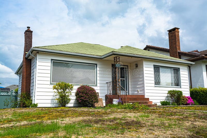 Old Modest Residential Duplex House in Snow on Sunny Winter Day Stock ...