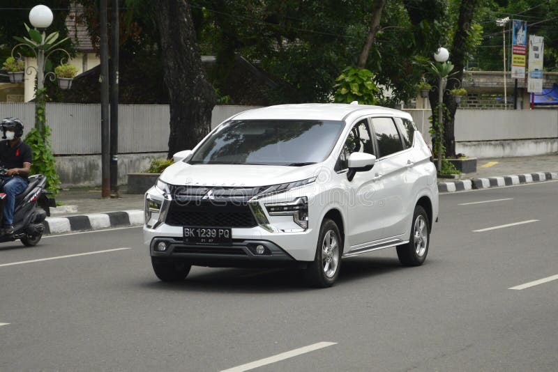 2021 Mitsubishi Expander-typ, Ultimatt Redaktionell Fotografering för ...