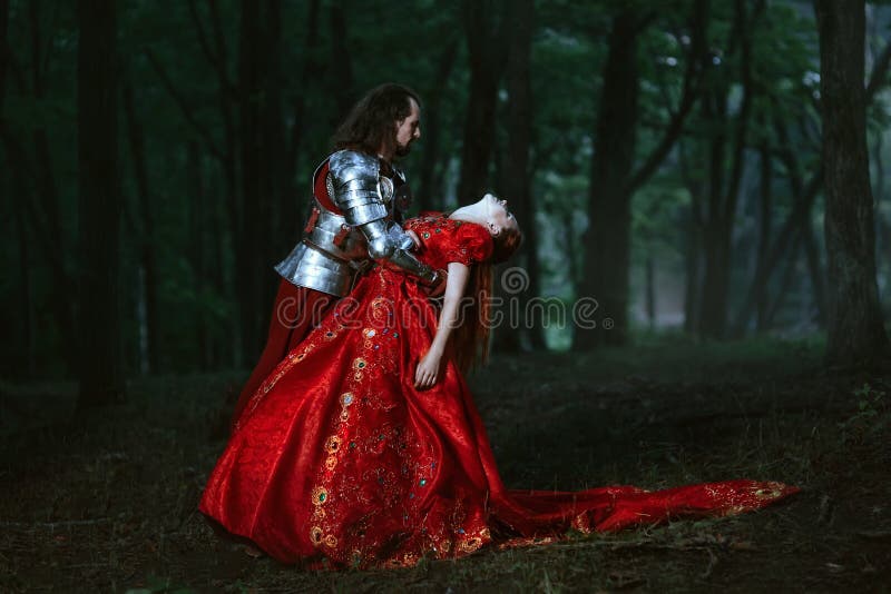 Mittelalterlicher Ritter Mit Dame Stockbild - Bild von kaukasisch, frau ...