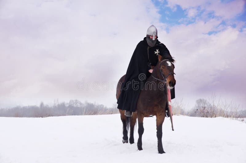 Mittelalterlicher Johanniter-Ritter (Hospitaliter) Stockfoto - Bild von ...