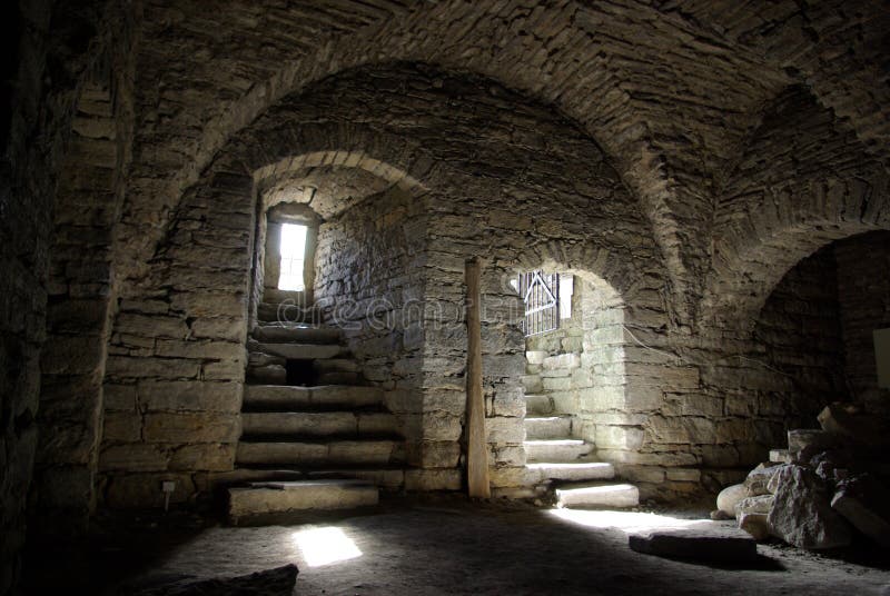 Mittelalterlicher Steinkeller Stockbild - Bild von keller, estland: 3173233