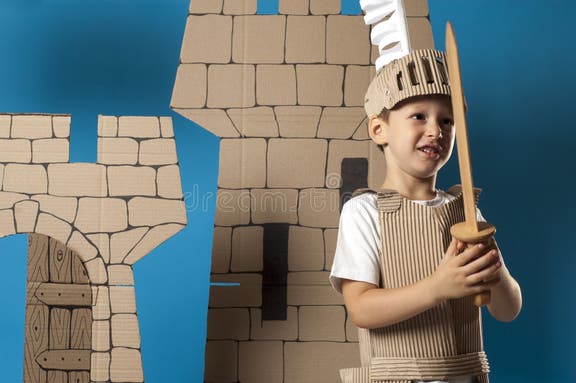 Mittelalterliches Ritterkind Stockbild - Bild von zicklein, glockenturm ...