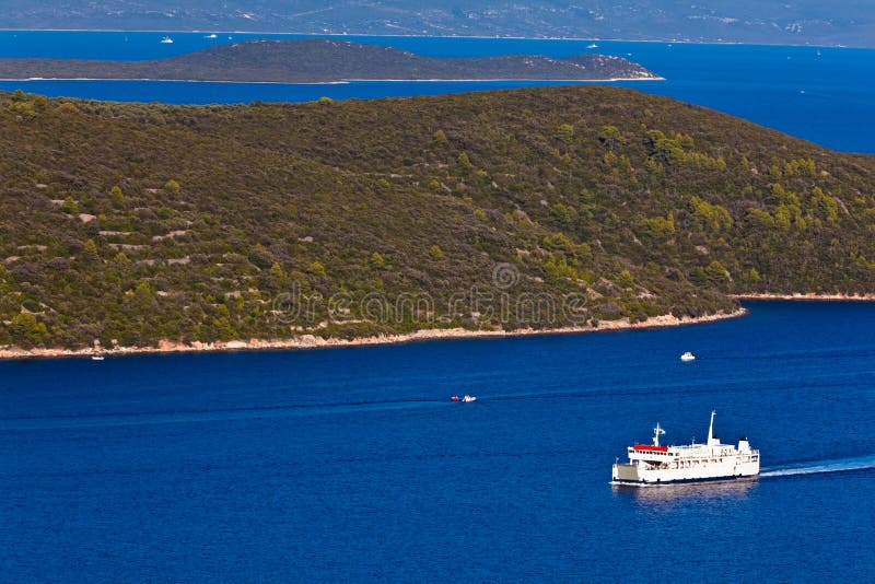 Mittelmeerlandschaft - Insel Stockfoto - Bild von welle, europa: 13146008