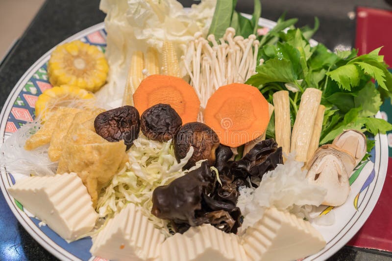 Mixed Chopping Vegetable on Dish Stock Image - Image of sweet, meat ...