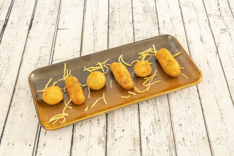 Mixed Tapa of Fried Ham and Cod Croquettes with Straw Potatoes Stock ...