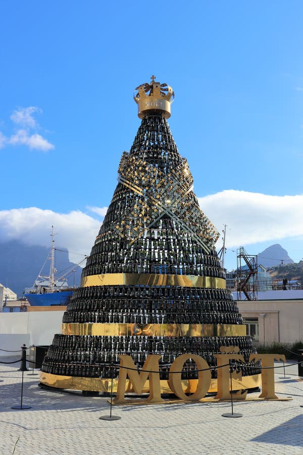 The Moet & Chandon Christmas Tree in Cape Town Editorial Photography ...