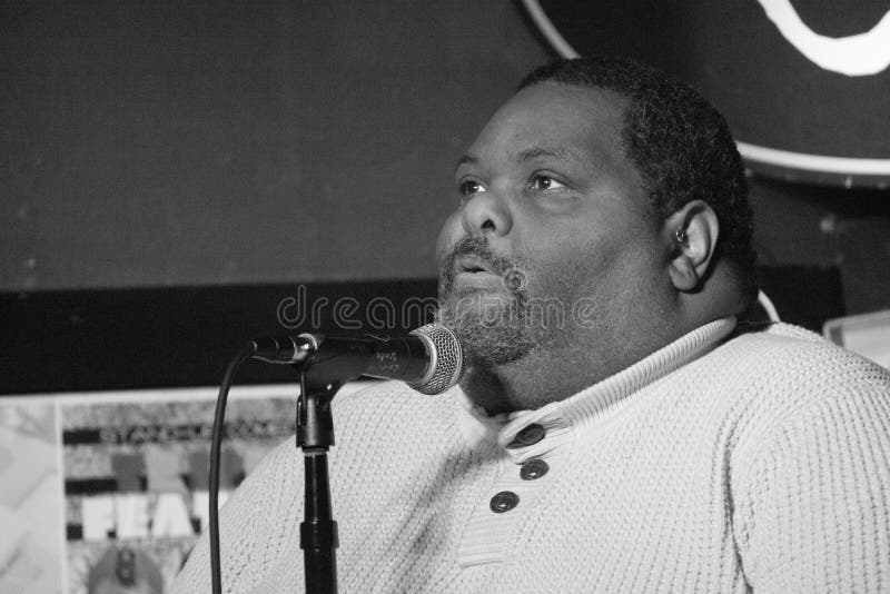 Mo Alexander on stage editorial photography. Image of headlining ...