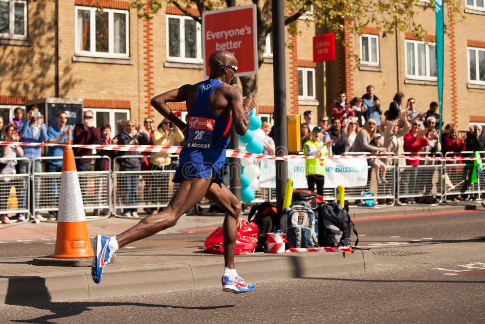 Mo Farah Running editorial photography. Image of team - 39755812