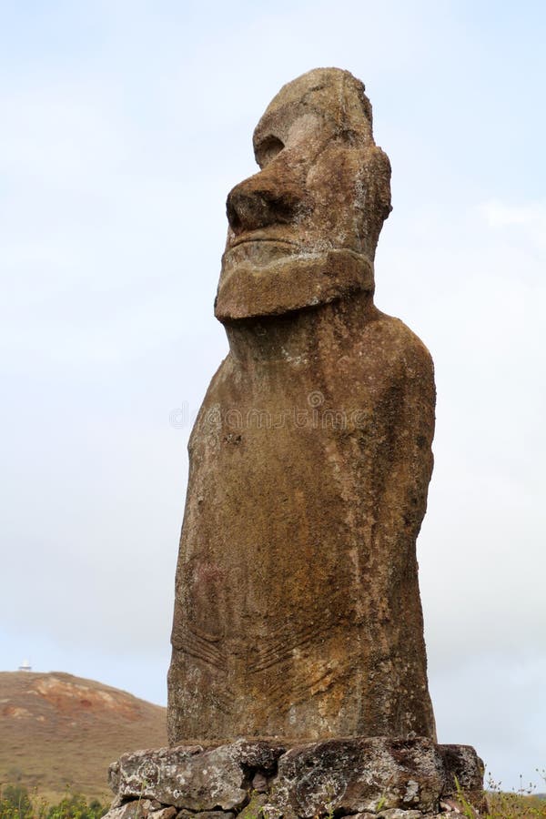 Moai Ahu Huri a Urenga - the Moai with the Four Hands Stock Image ...