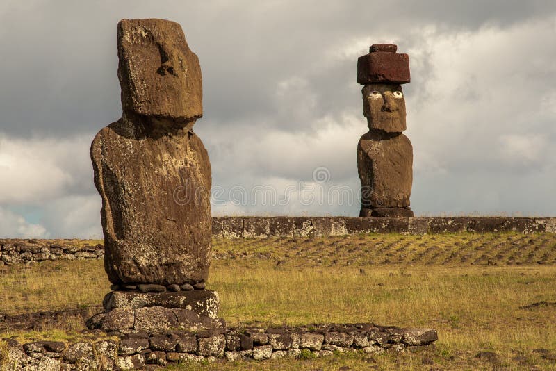 Single Moai at Easter Island Stock Image - Image of island, chile: 20935137