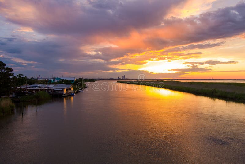 Mobile Bay, Alabama Causeway Stock Image - Image of dock, city: 255066203