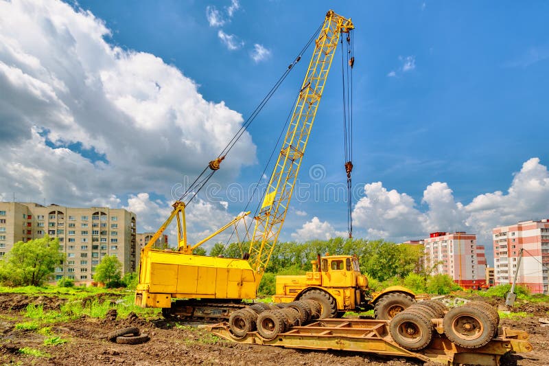 Mobile caterpillar crane stock image. Image of heavy - 50338161