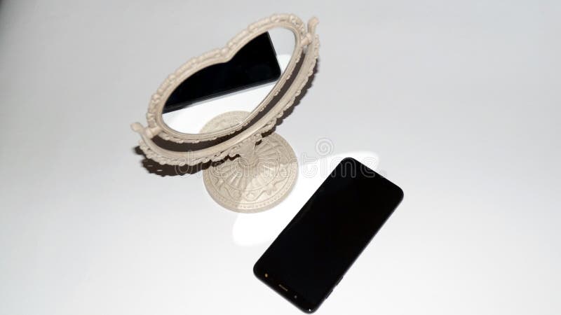 702 Conversation Mirror Photos - Free & Royalty-Free Stock Photos from ...