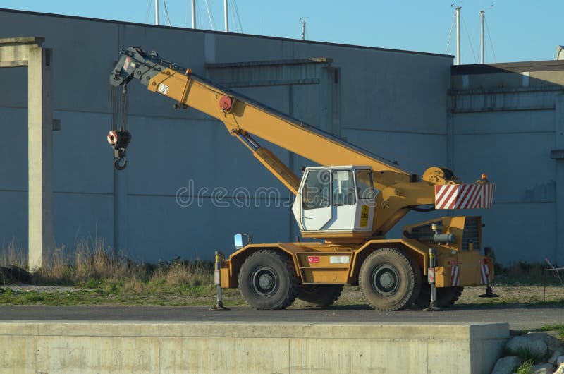 Mobile Crane Operator Flat Bed Truck Editorial Photography - Image of ...