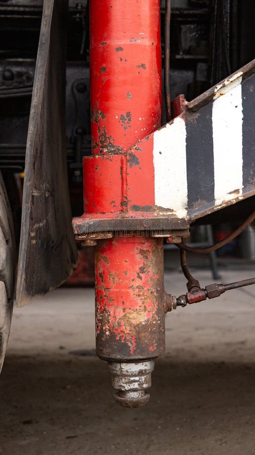 Mobile Crane Outrigger: Heavy Equipment Stabilizer Leg Stock Image ...
