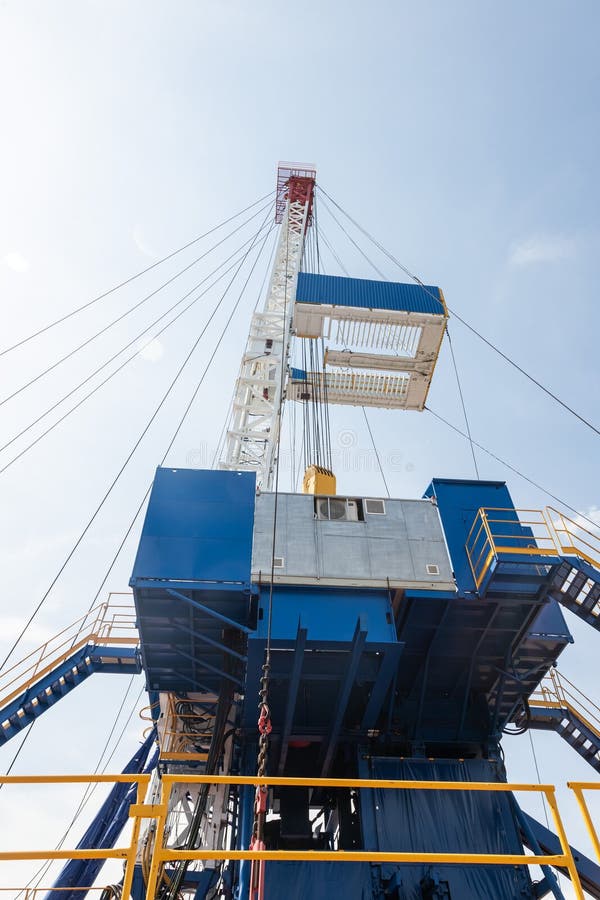 Mobile Drilling Rig Close-up. Drilling and Servicing Oil and Gas Wells ...