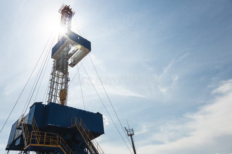 Mobile Drilling Rig Close-up. Drilling and Servicing Oil and Gas Wells ...
