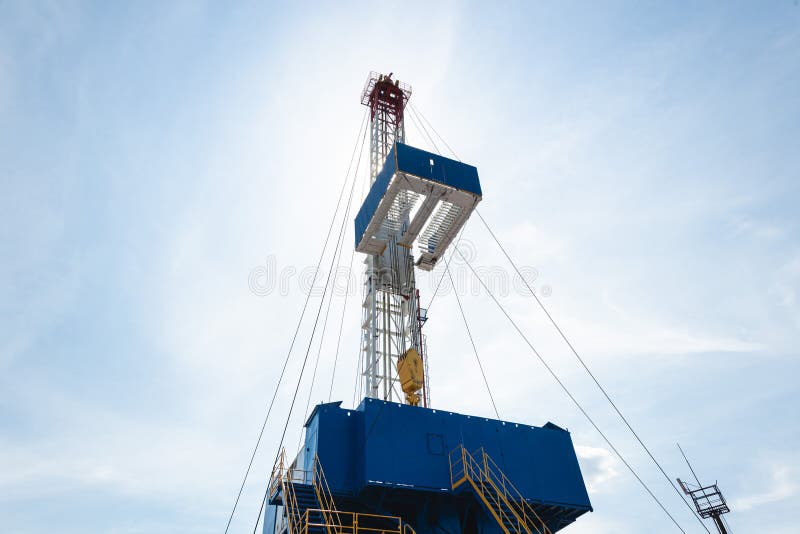 Mobile Drilling Rig Close-up. Drilling and Servicing Oil and Gas Wells ...
