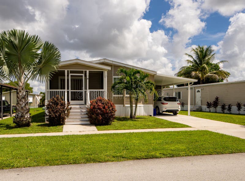 Mobile Home with Car Port Photo Stock Photo - Image of estate ...
