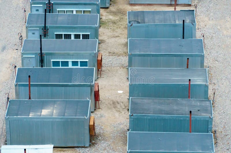 Mobile Metal Containers for the Placement of a Work Crew on a ...