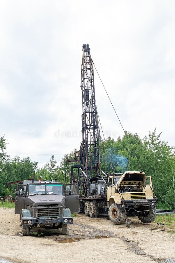 Mobile oil rig stock image. Image of production, fuel - 124641371