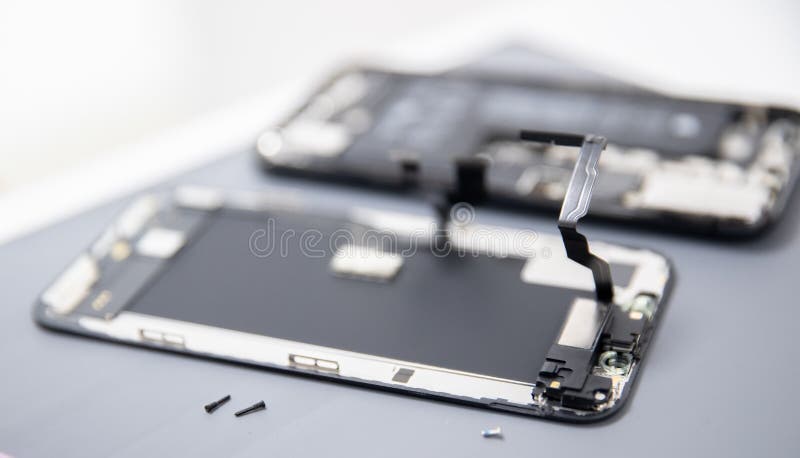 Mobile Phone Chip Repair Process, Battery Replacement and Broken Screen ...