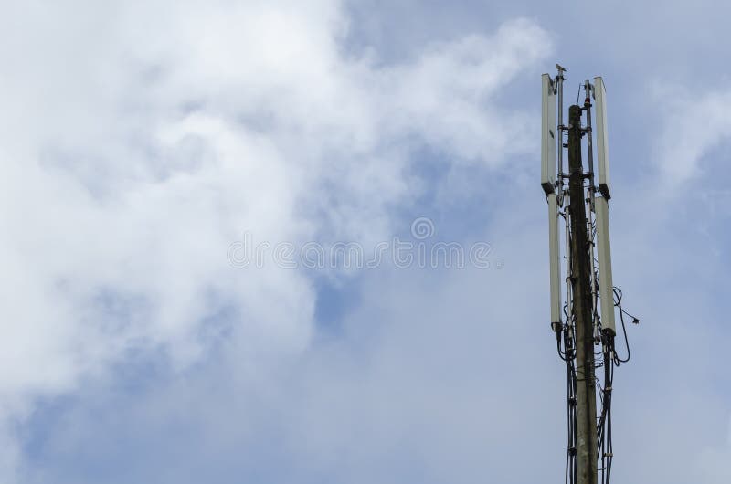 4,919 Transmitter Mobile Network Antennas Stock Photos - Free & Royalty ...